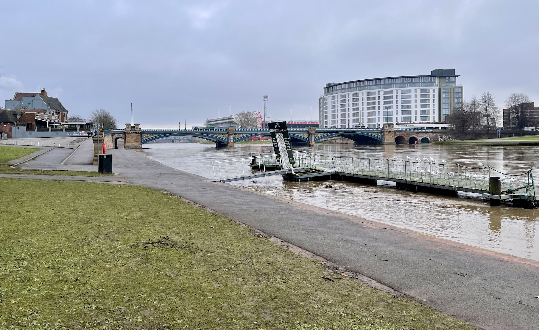 Update: River levels recede at Trent Bridge but flood warnings remain ...
