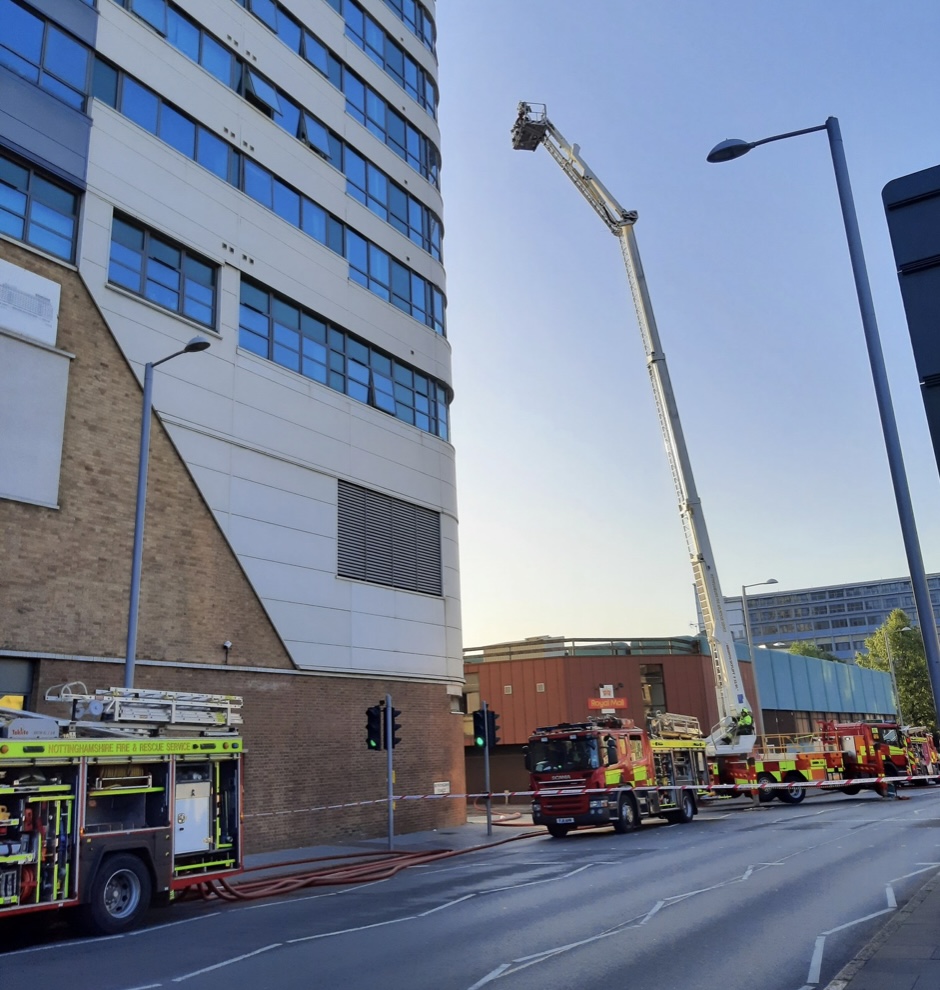 Fire crews respond to flat fire in Nottingham city | West Bridgford Wire