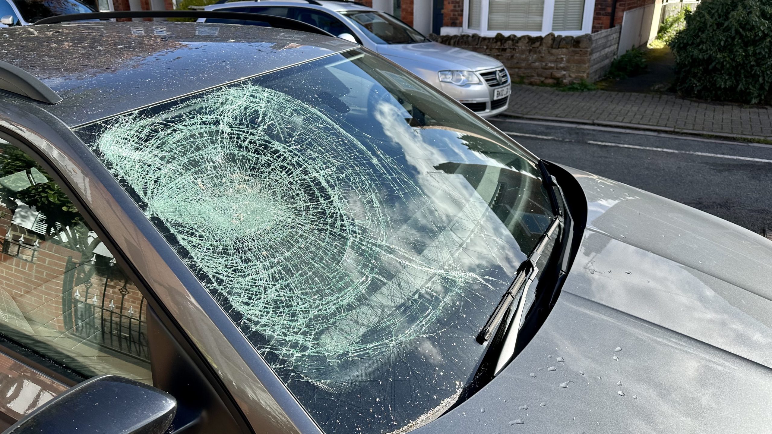 18 car windscreens and a shop window smashed in West Bridgford ...