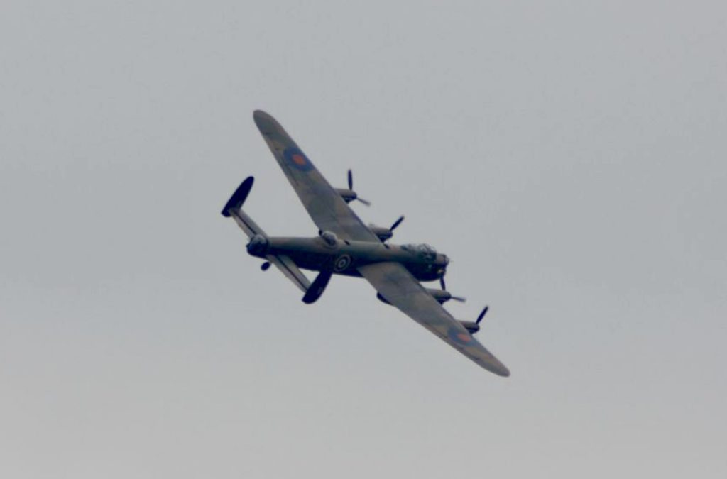 Lancaster Bomber: Pictures of Rushcliffe memorial flypast | West ...