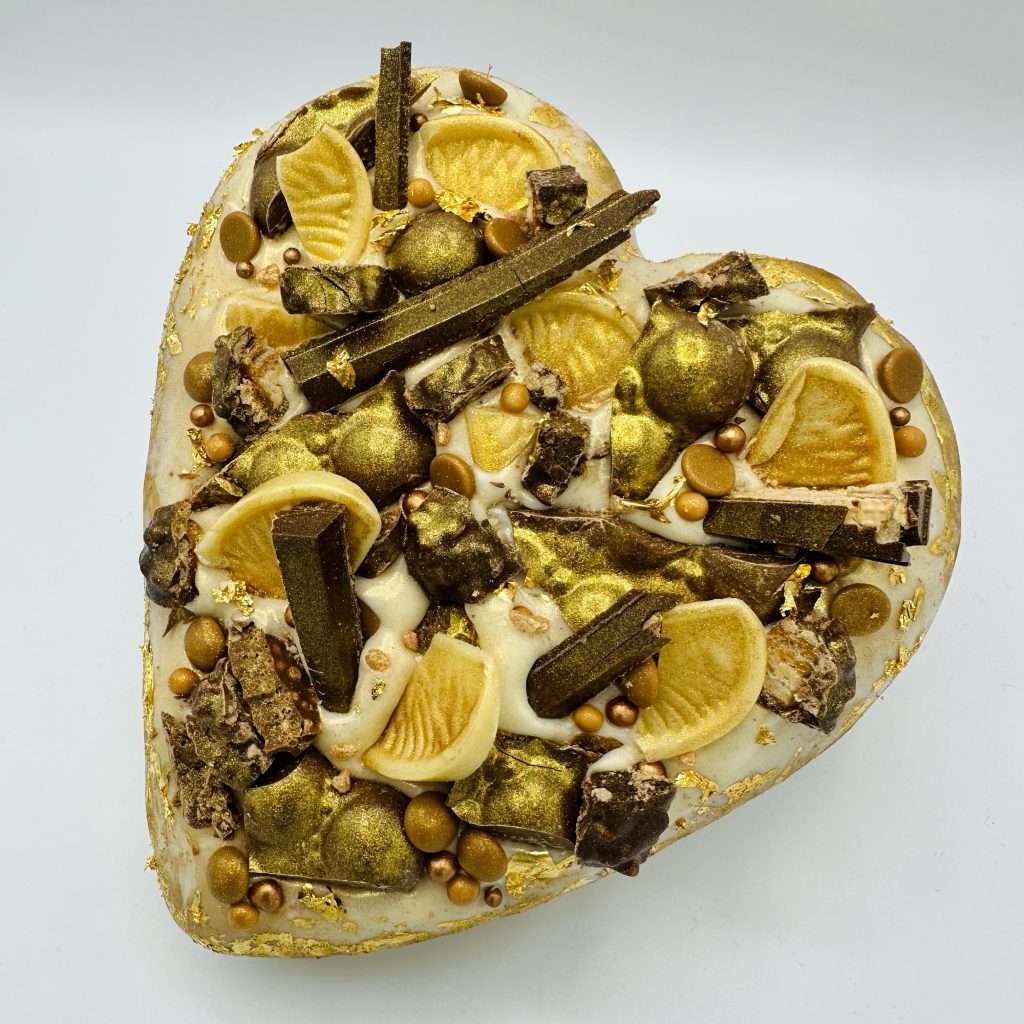 24-carat gold covered doughnut launched for Valentine's Day | West ...