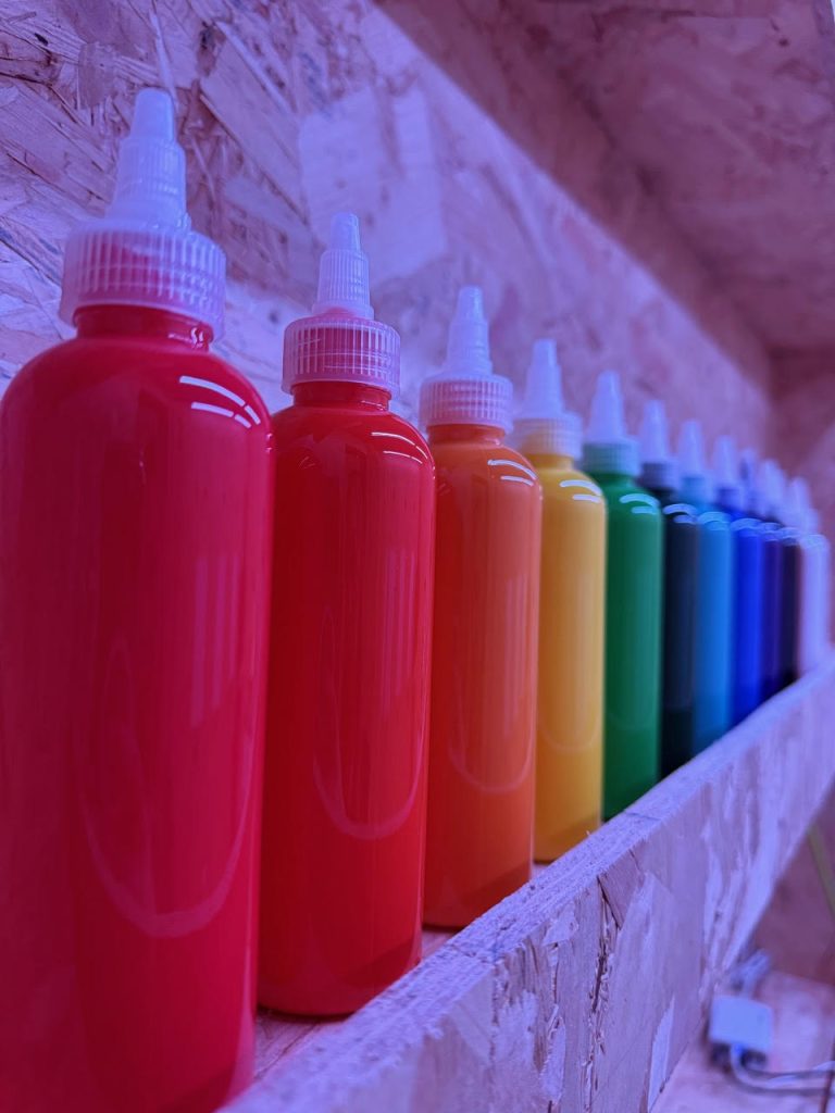 Splash Art Republic: 'Splash and Pour' art venue opens in Nottingham ...