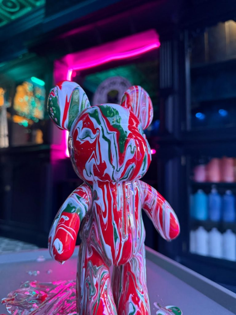 Splash Art Republic: 'Splash and Pour' art venue opens in Nottingham ...