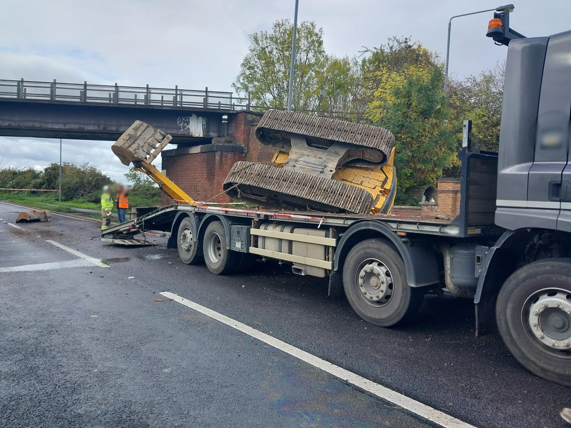 Updates - A52 Radcliffe Road CLOSED both ways after digger falls off ...
