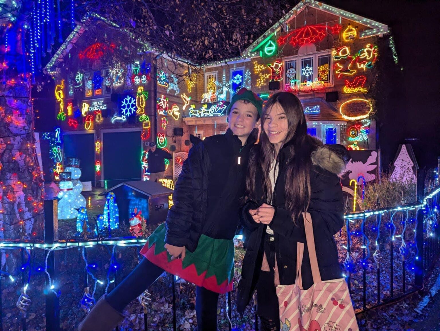 Today: Gamston Christmas House will be lit up for charity | West ...
