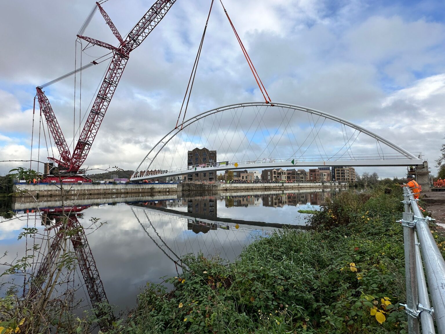 New images show Waterside Bridge slowly lifted into its River Trent ...