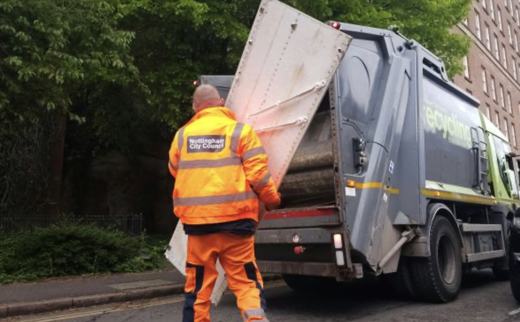Nottingham residents to get free bulky waste collection from autumn ...